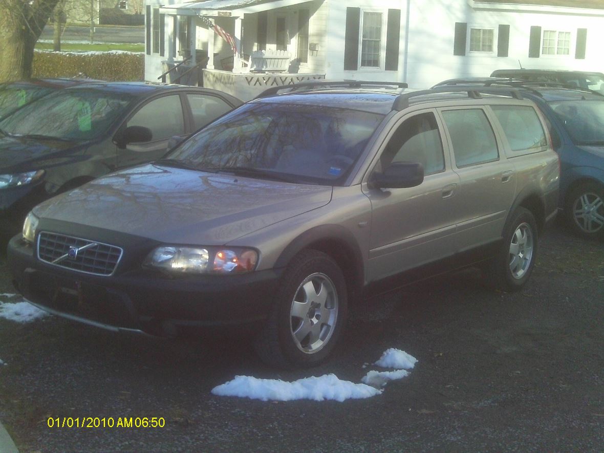 2001 Volvo V60 Cross Country Sale by Owner in Webster, NY 14580