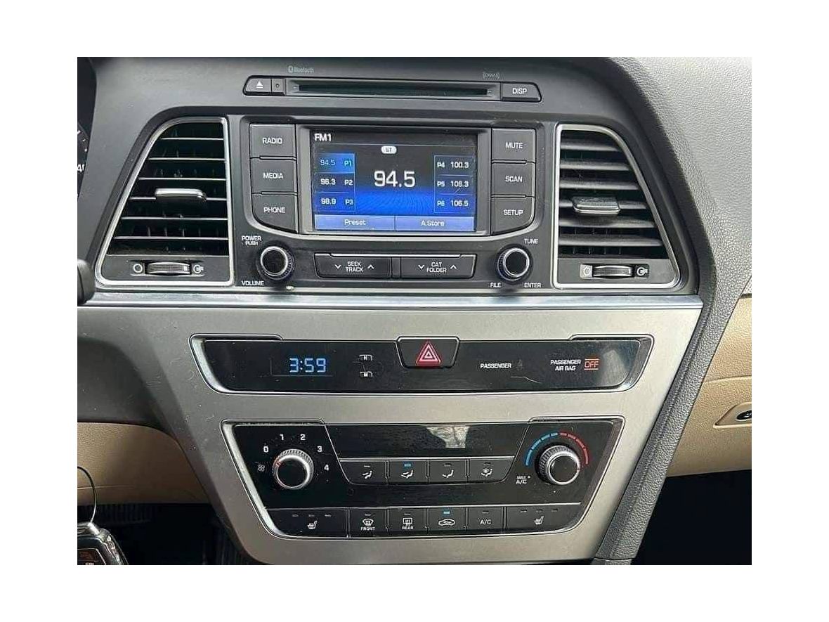 2015 Hyundai Sonata - Private Car Sale in Los Angeles, CA 90056