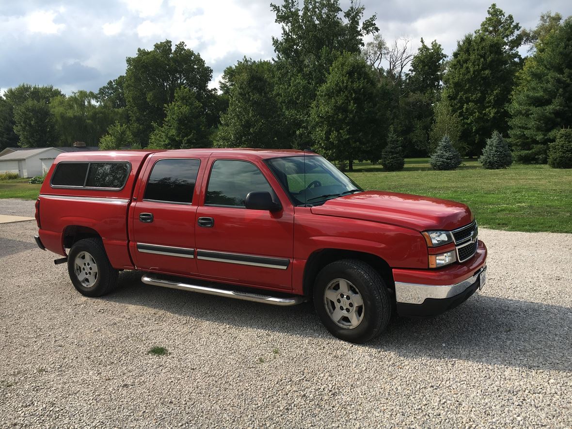 2006 Chevrolet Silverado 1500 Crew Cab by Owner Springfield, IL 62704