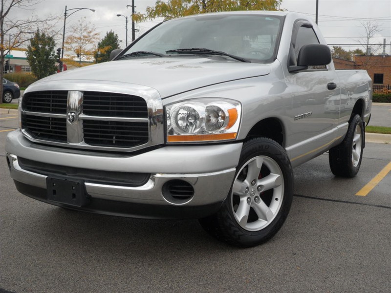 2006 Dodge Ram 1500 for Sale by Owner in Chicago, IL 60701