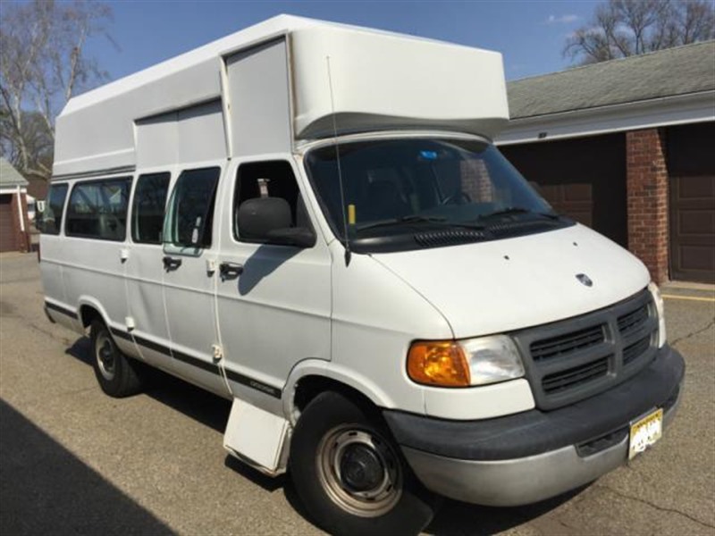 2002 Dodge Ram Van 1500 for Sale by Owner in Roebling, NJ 08554