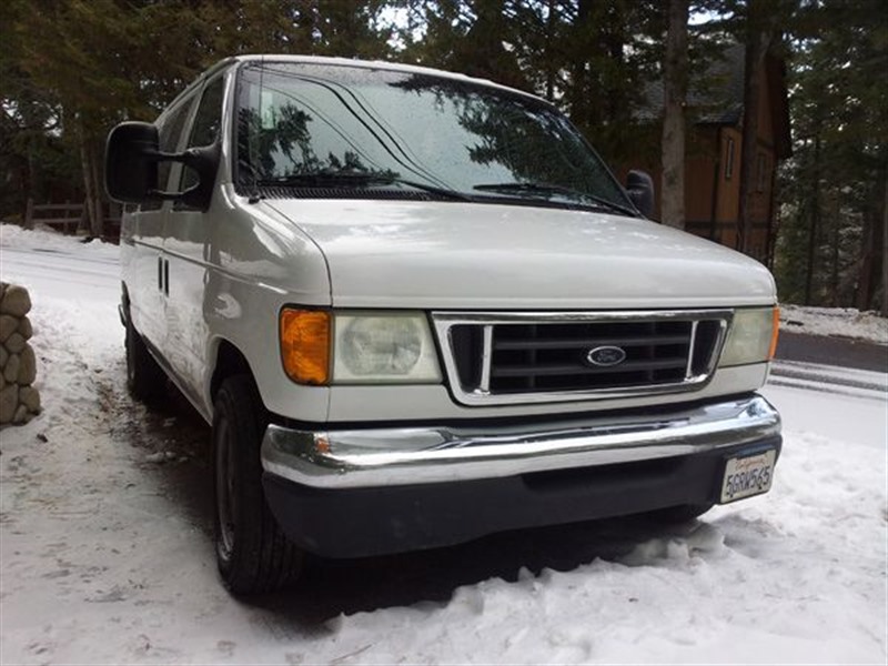 2004 Ford E-150 for Sale by Owner in Sun Valley, CA 91352