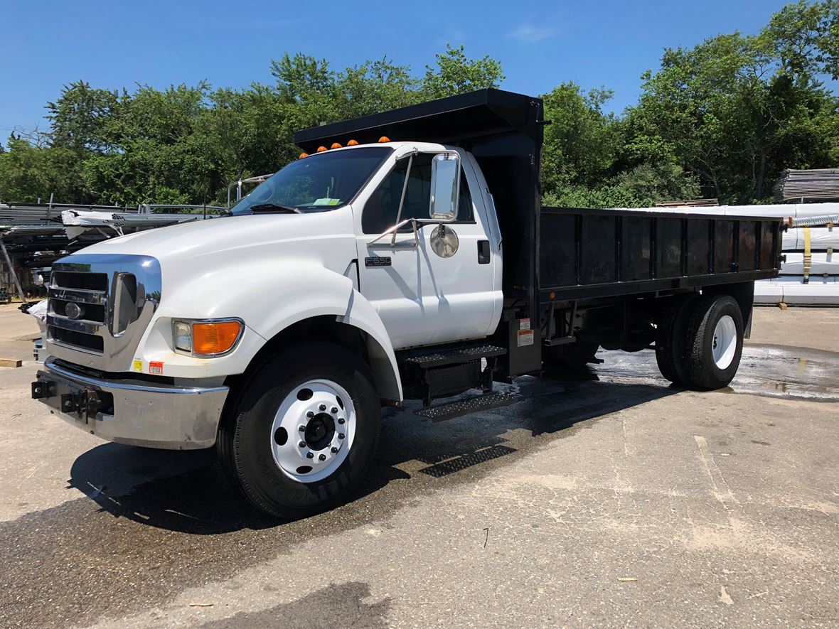 2006 Ford F-650 Diesel for Sale by Owner in Ridge, NY 11961