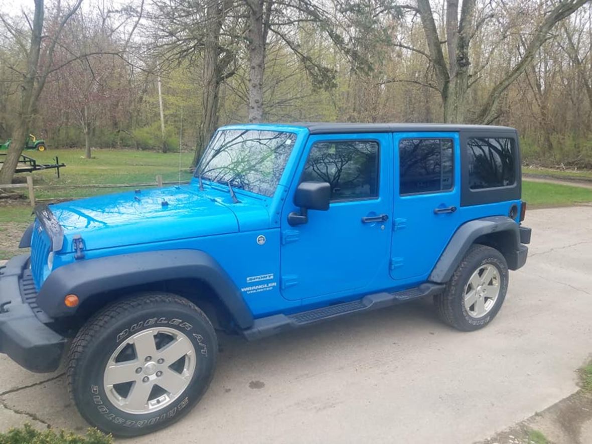 2012 Jeep Wrangler Unlimited by Owner in Three Rivers, MI 49093