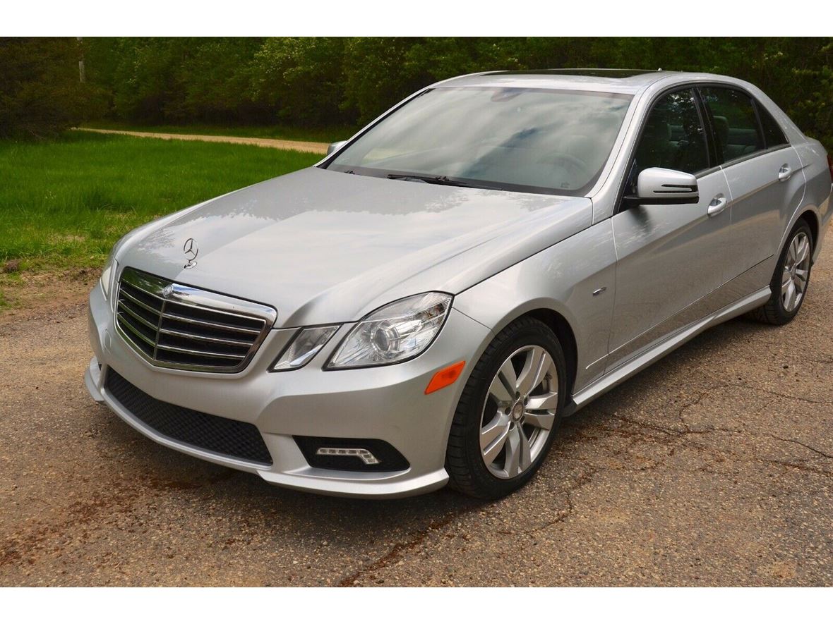 2011 Mercedes-Benz E-Class Sale by Owner in Minneapolis, MN 55404