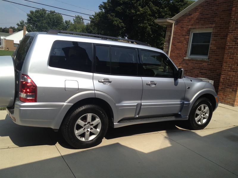 2006 Mitsubishi Montero Limited by Owner in Dearborn, MI 48124