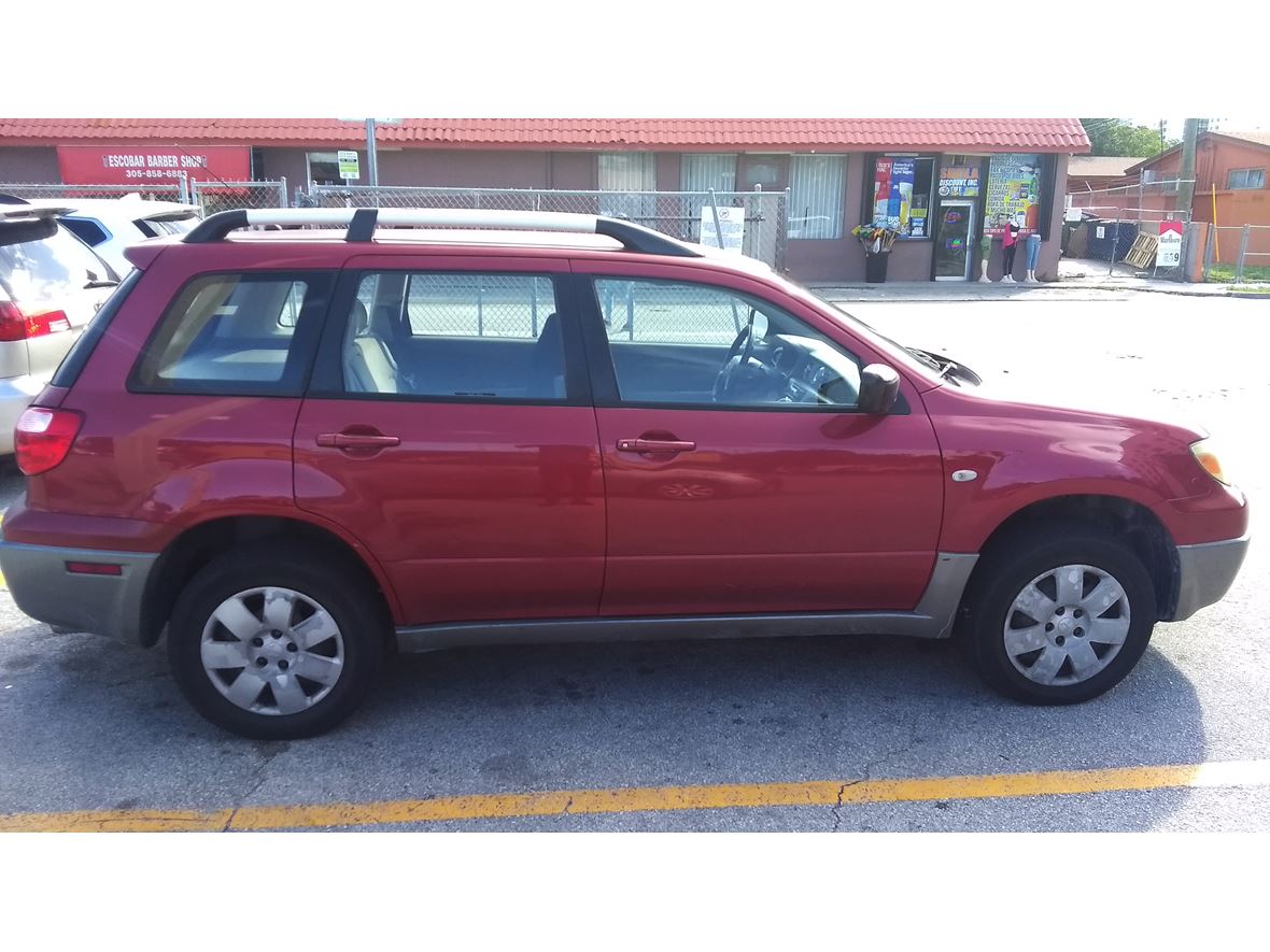2006 Mitsubishi Outlander for Sale by Owner in Miami, FL 33130
