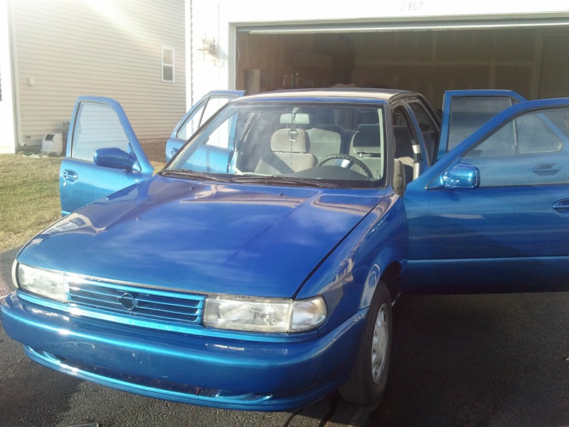 1991 Nissan sentra - Classic Car - Montgomery, IL 60538