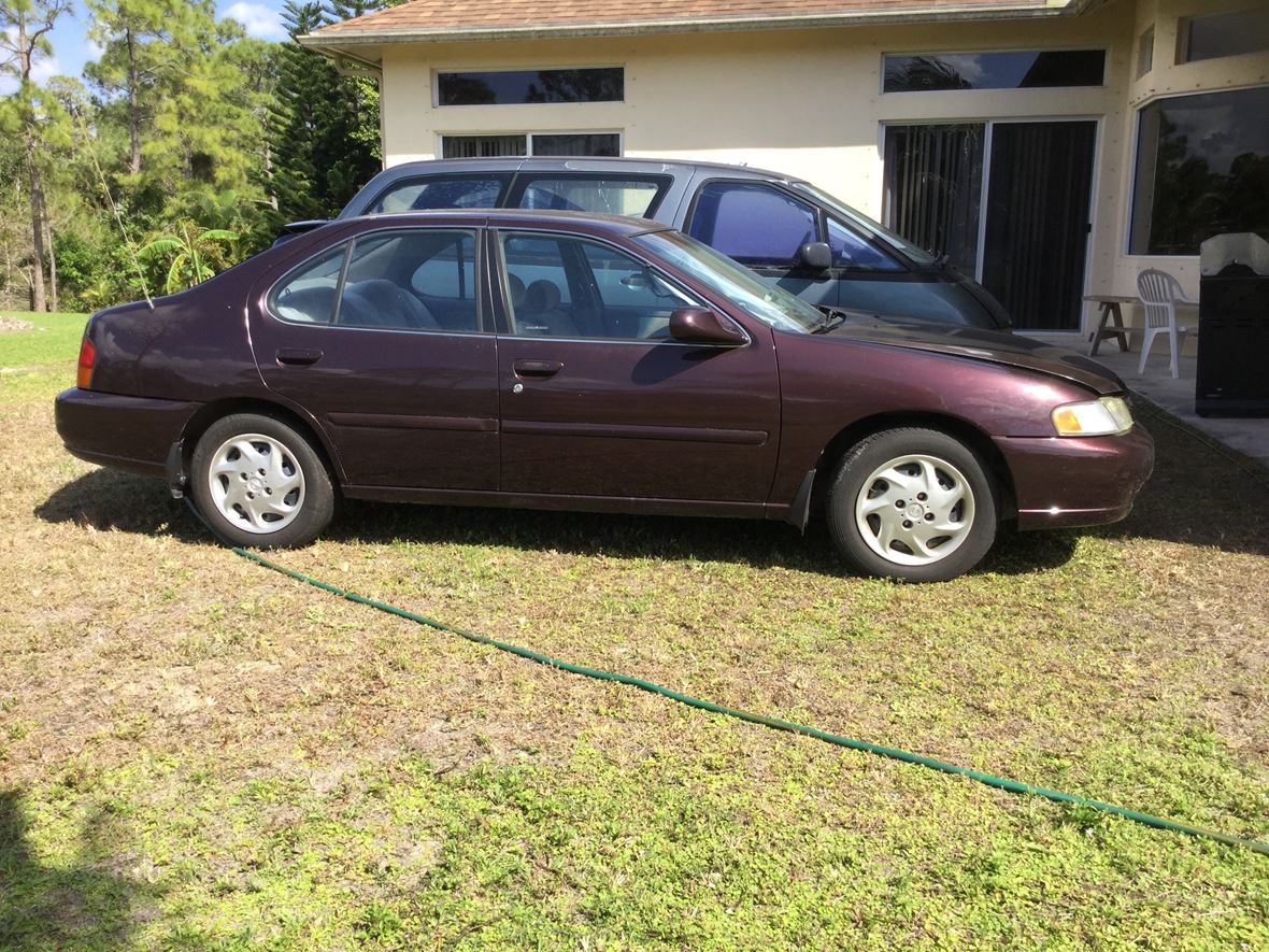 1998 Nissan Altima for Sale by Owner in West Palm Beach, FL 33412